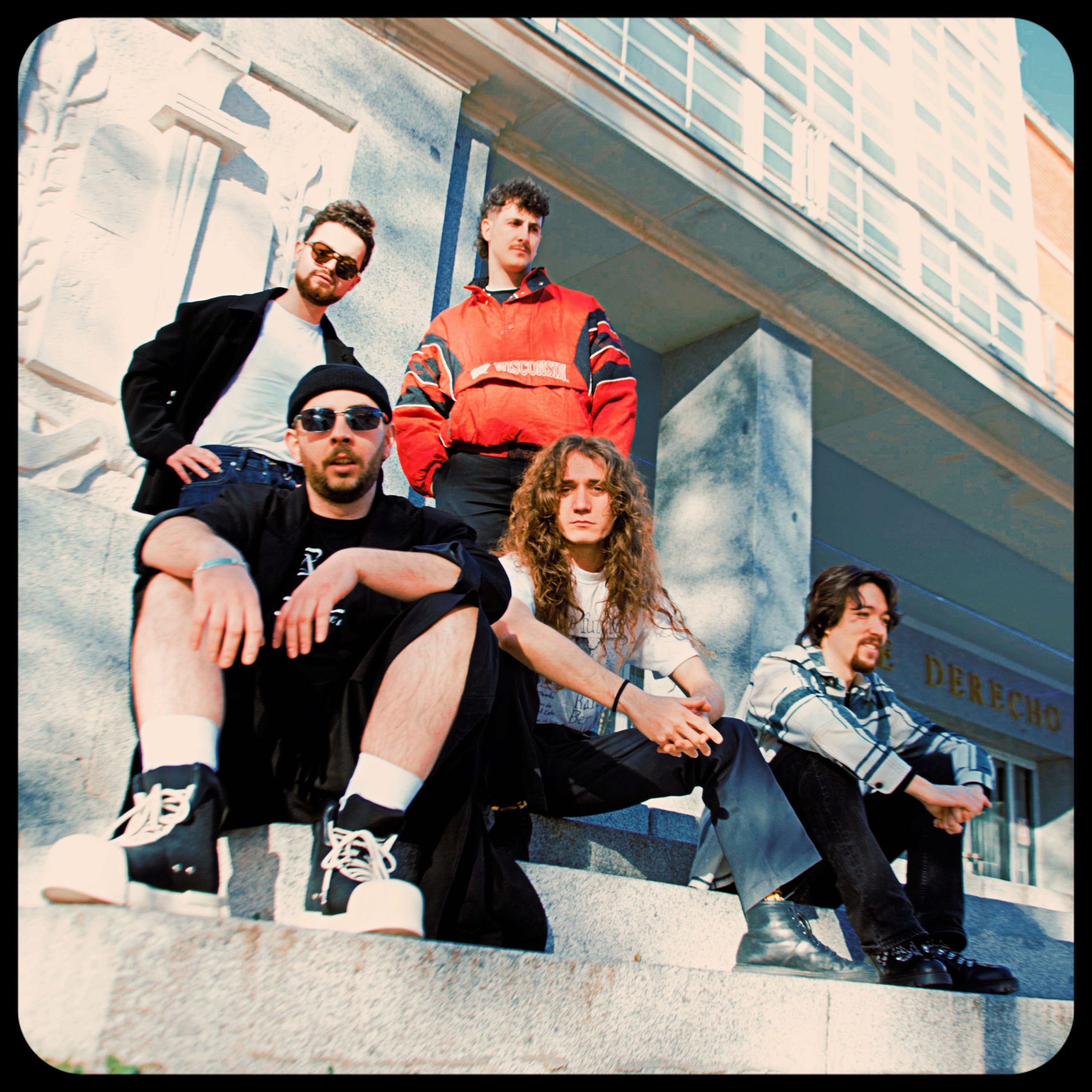 Linze lanza su nuevo single "Náufragos " - Neko Et Eurythmia
